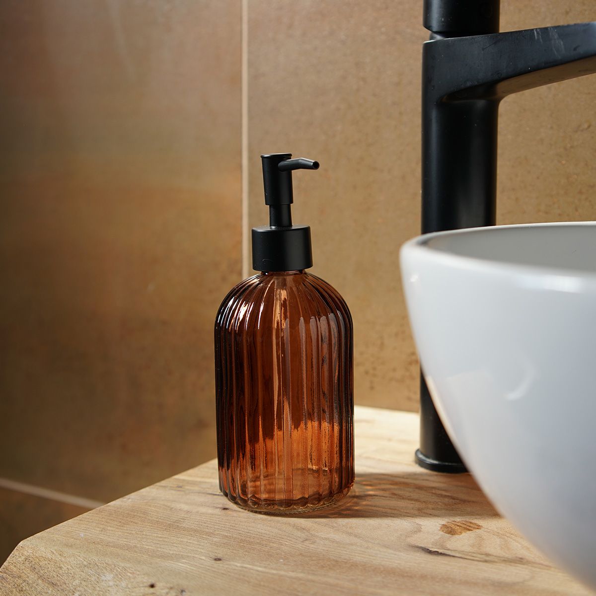 soap dispenser amber amber each