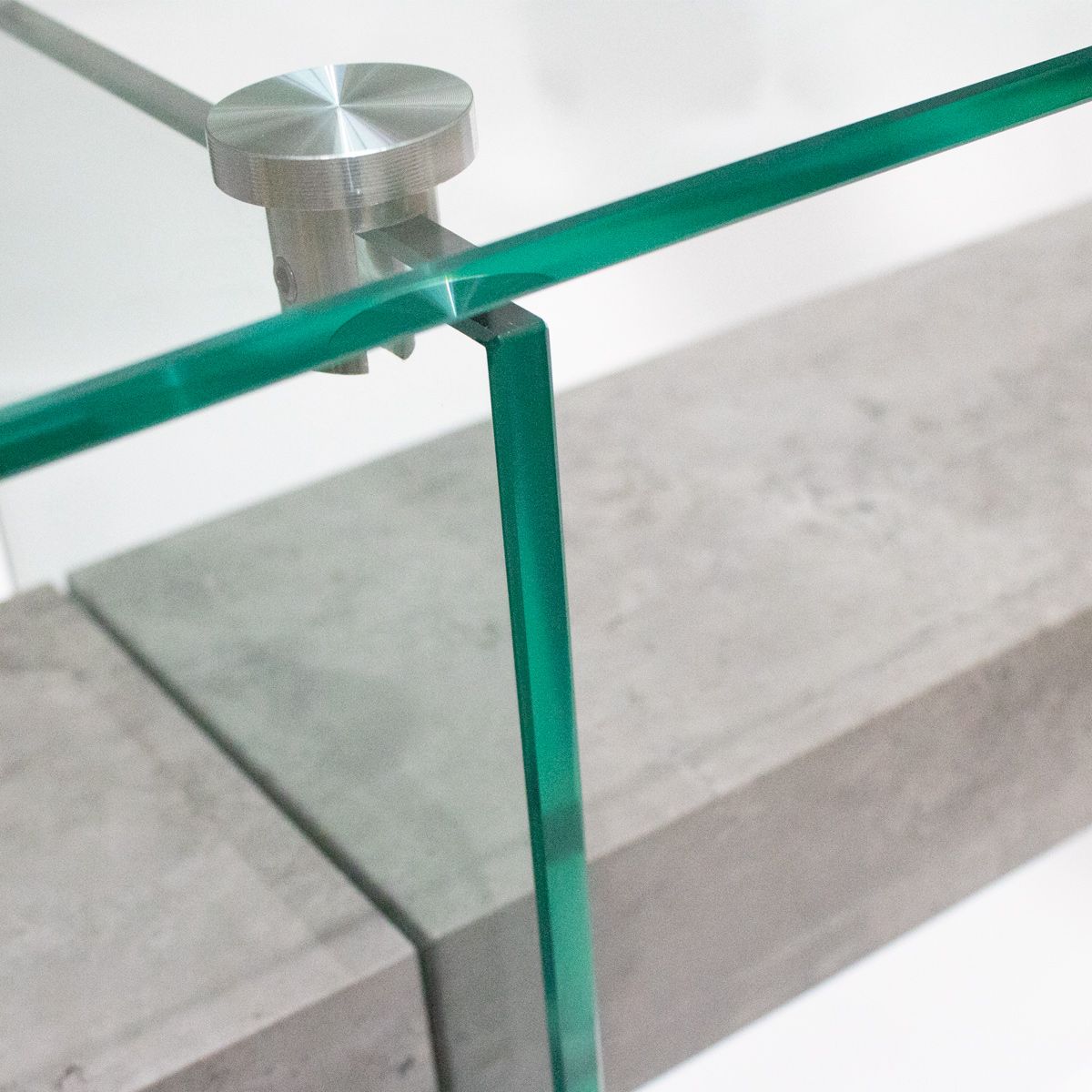 milan concrete concrete console