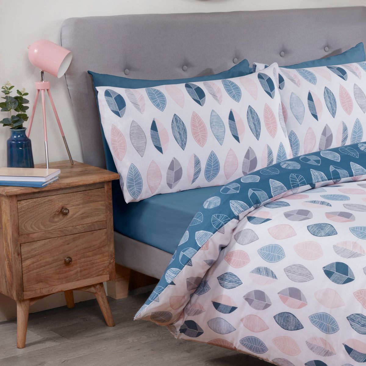 Savannah Navy_blush-CBDS